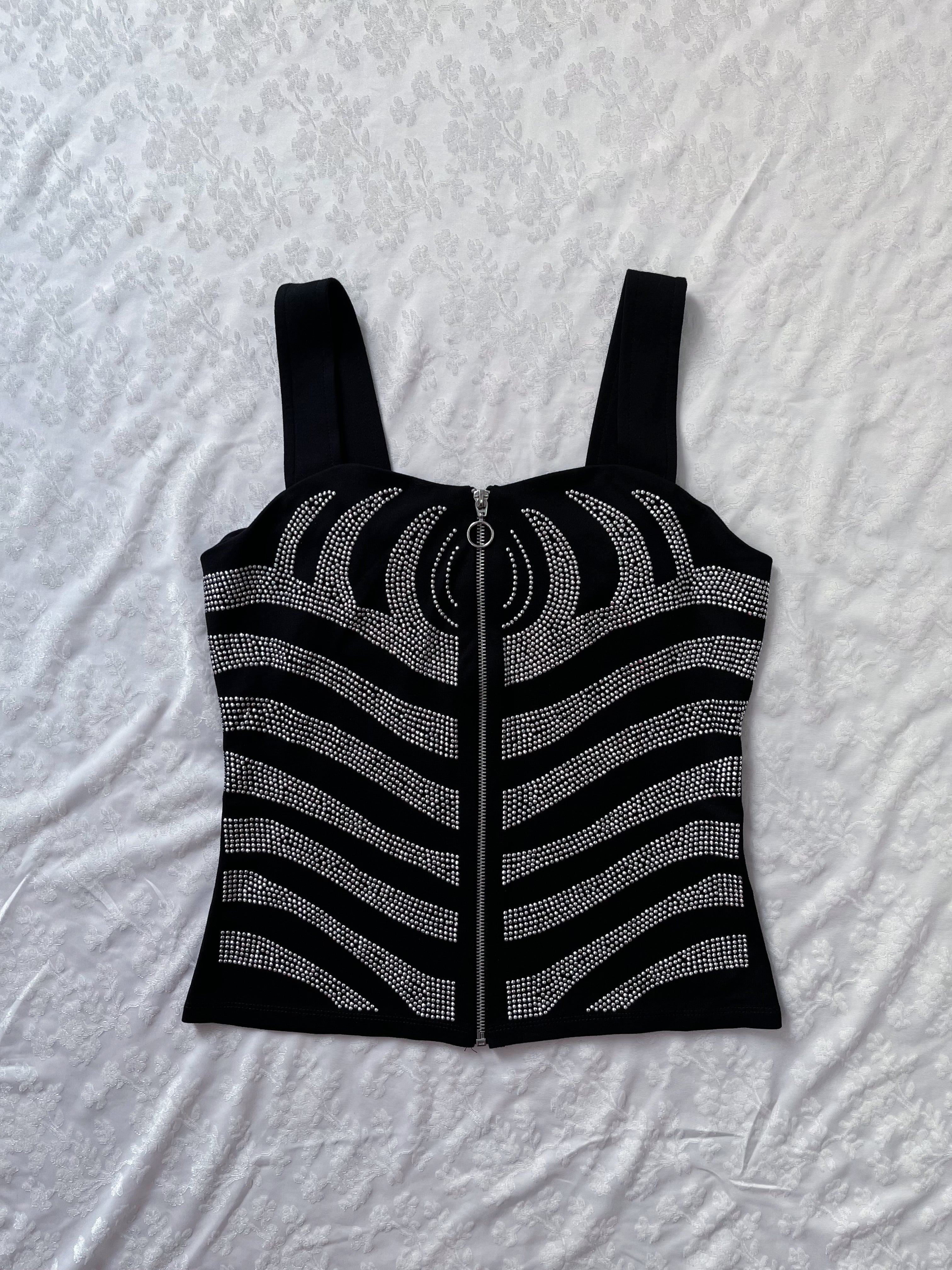 Iconic alt beaded zip-up top 🗡️ – Raccollectors